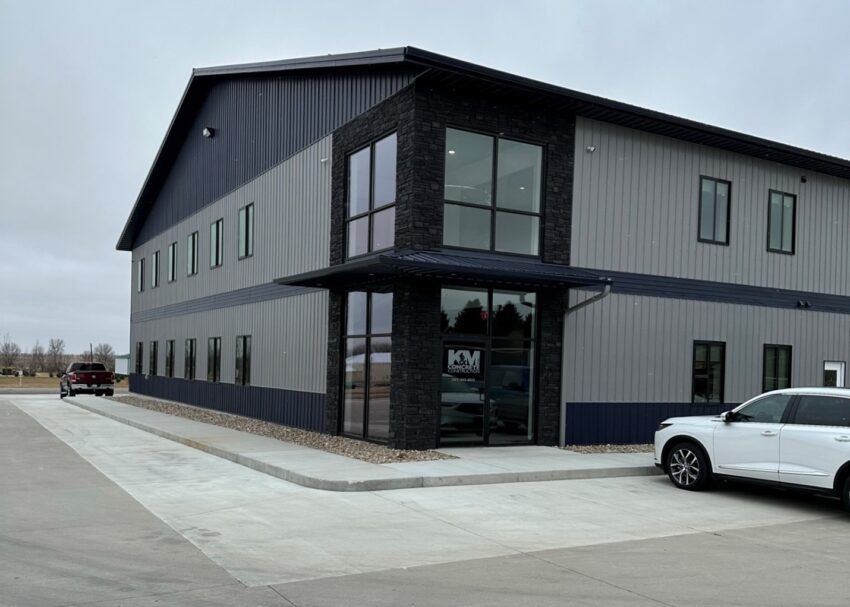 From midcentury bank to modern construction business, offices use ...