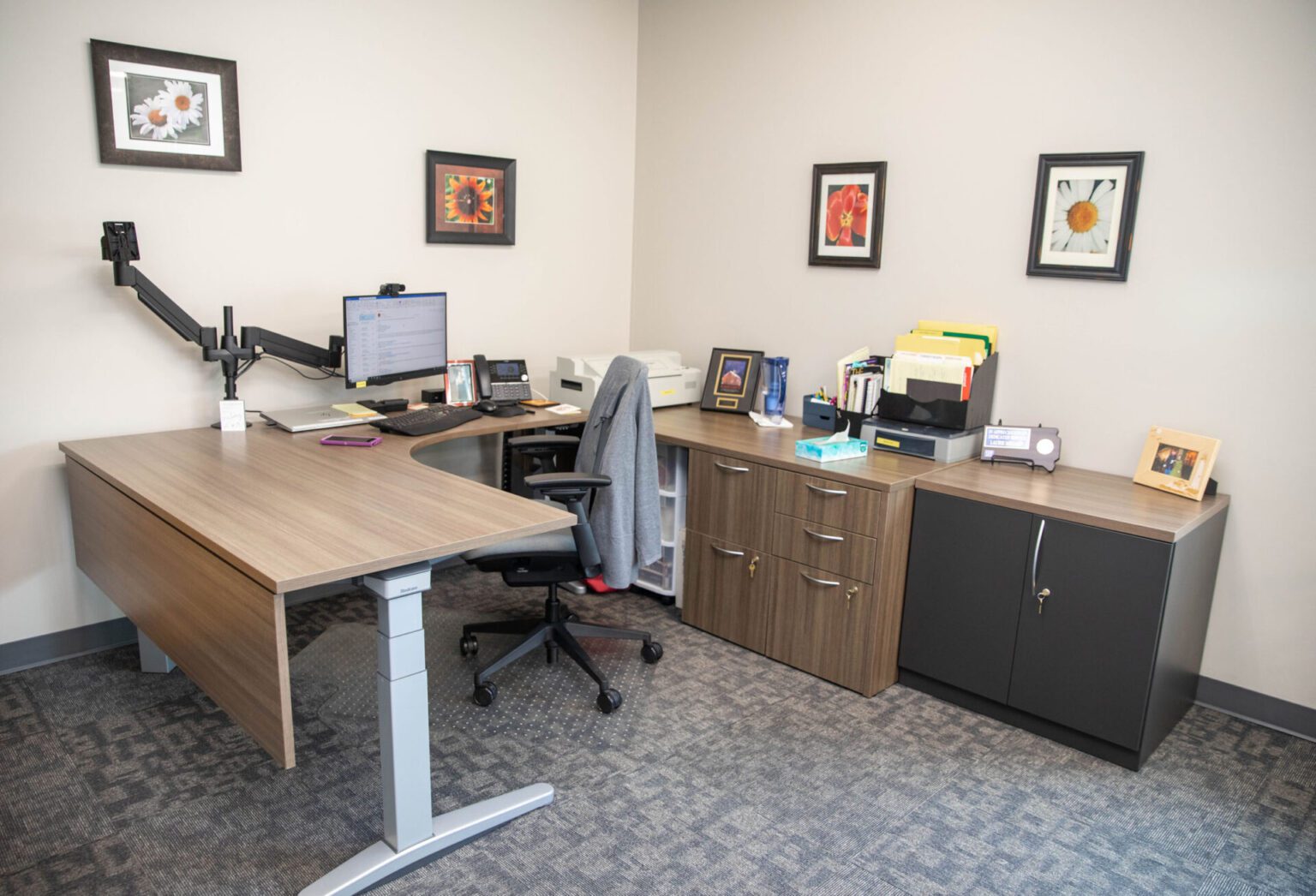 Striking workspace transformation positions state office to better ...