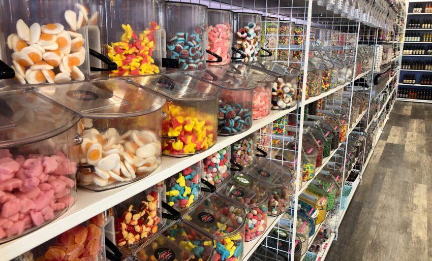 Entrepreneurs open candy store, adjacent CBD shop - SiouxFalls.Business